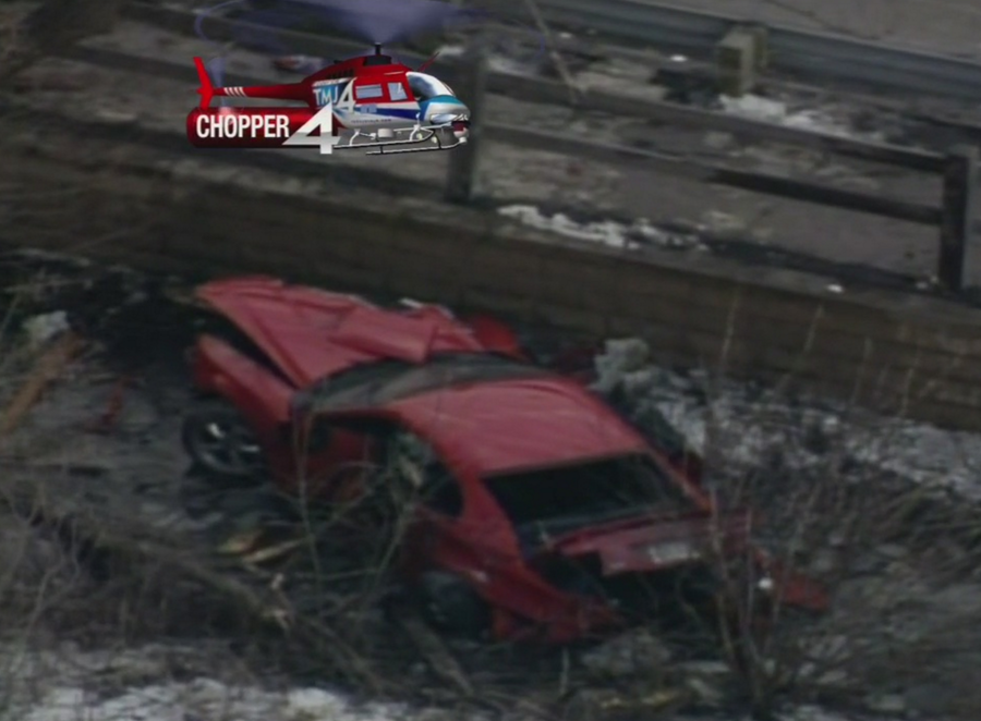 Police chase ends in crash in Oak Creek - TMJ4 Milwaukee, WI