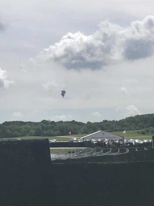 Blimp catches fire and crashes near U.S. Open - Gallery