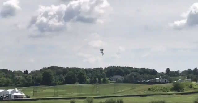 Blimp catches fire and crashes near U.S. Open - Gallery
