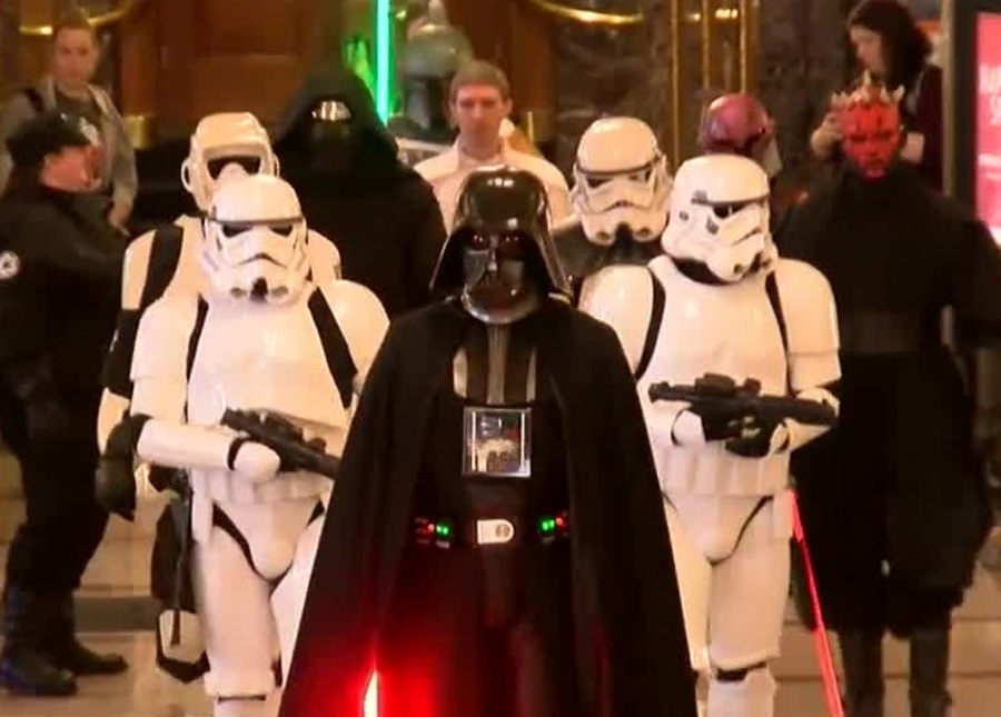 Young cancer survivor has play date with Star Wars characters in ...