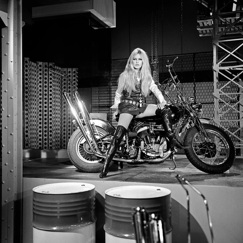 25 celebrities that ride Harleys - Gallery