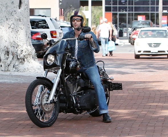 25 celebrities that ride Harleys - Gallery